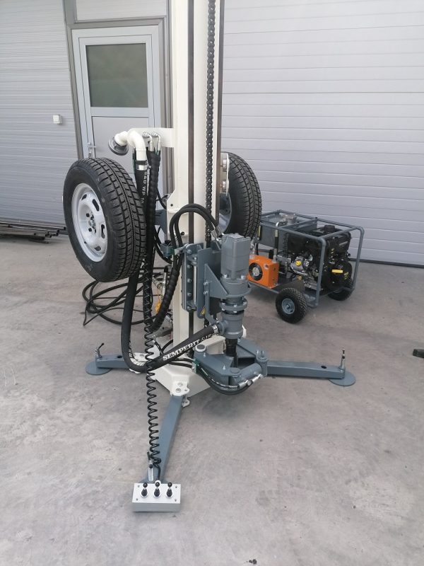 Foreuse Compact Hydro essence pour être d'autonome